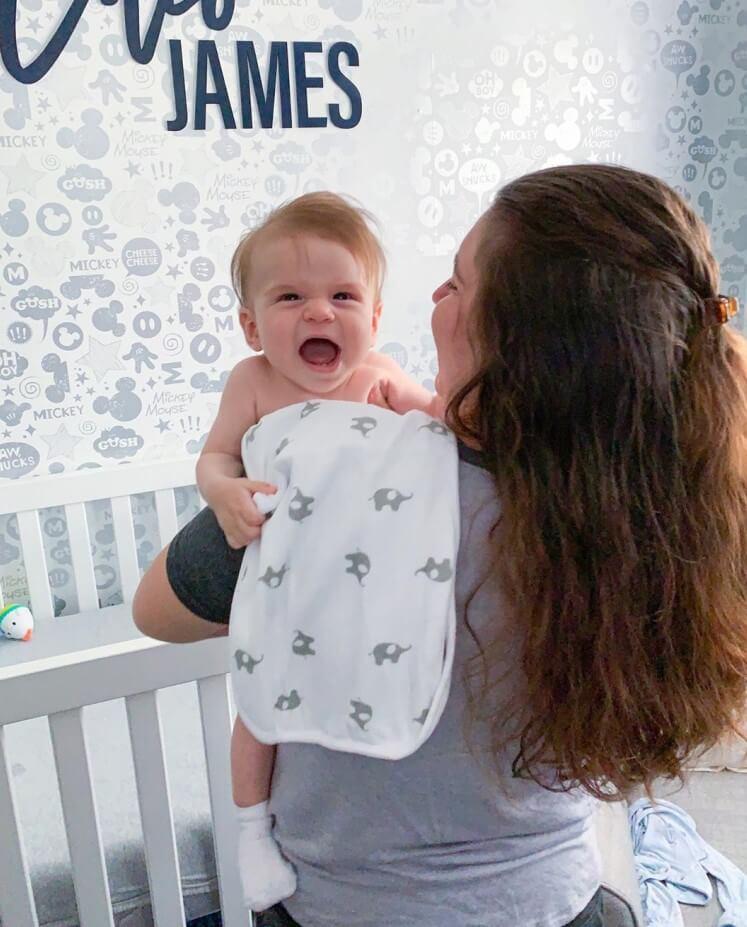 Baby Burp Cloths: essentiel pour les nouvelles mamans